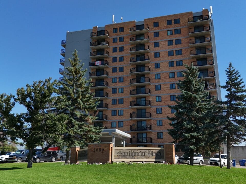 Pet Friendly Apartments for Rent - Globe Property Management